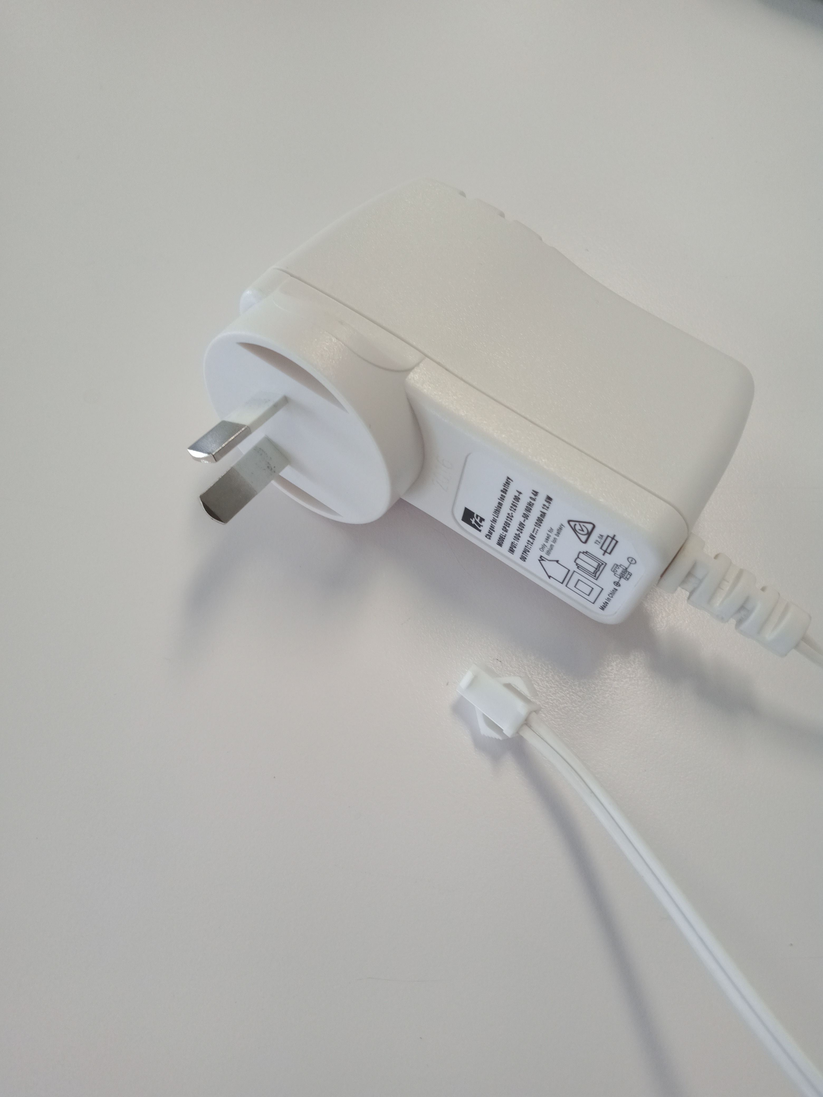 Automate Roman Charger - Oslo Blinds